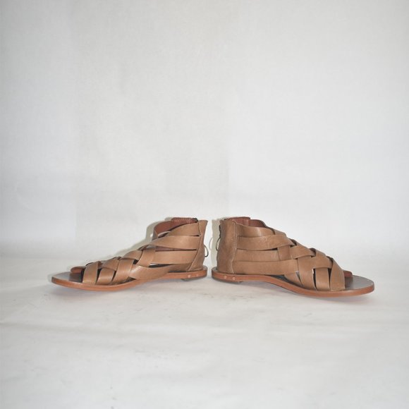 beek | Shoes | Beek Turaco Full Coverage Sandals Brown Leather ...